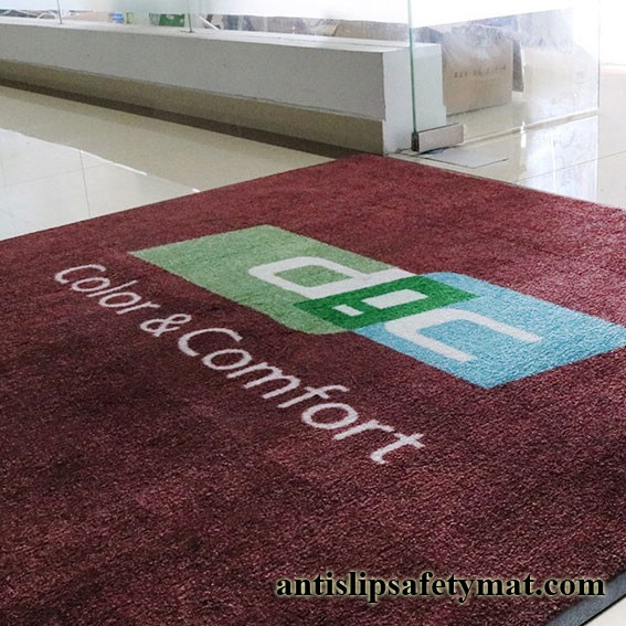 Quality 7 mm Washable Custom Logo Mats Nightmare Before Christmas Personalized Doormat for sale
