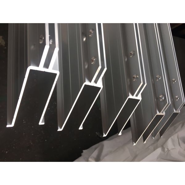 Quality 6063T5 Anodized Aluminum Cnc Milling Service And 45 Degree Cutting Aluminum Frame for sale