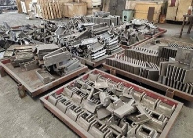 Quality Chrome Iron Mixing Arm CT8 Precision Casting Parts for sale