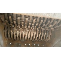 Quality Industrial Wood 22KW Plastic Waste Shredder Machine Two Shaft DS800 for sale