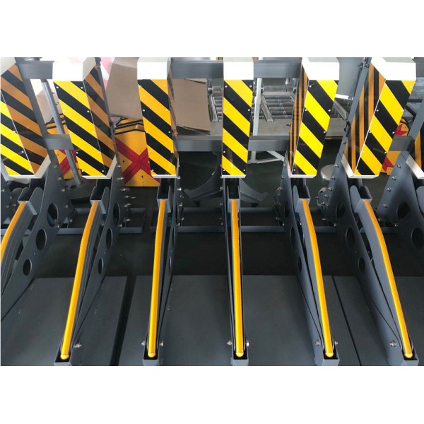 Quality Mobile Deployment Vehicle Security Barriers Anti Collision 165kg Energy Absorbing for sale
