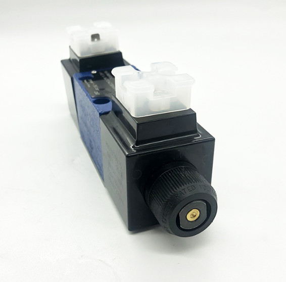 Quality R900561278 R900561288 Rexroth 4WE6 Hydraulic Solenoid Directional Control Valve for sale