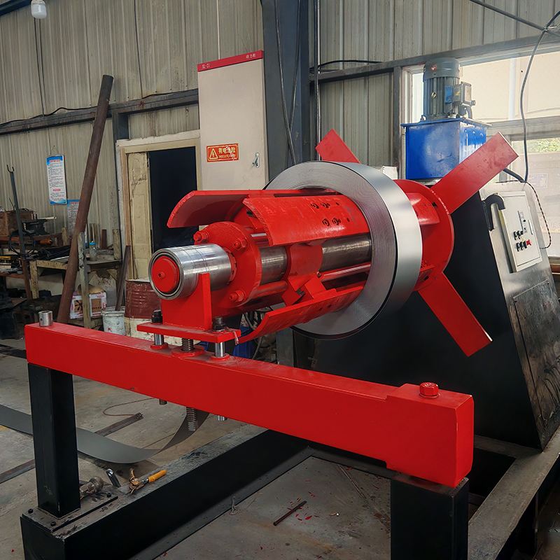 Full automatic cable tray making machine in operation