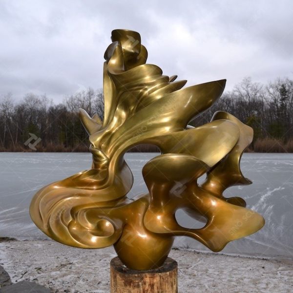 Quality Golden Patina Casting Bronze Sculpture Sun Wheel Medium Size for sale