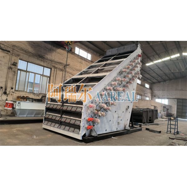 Quality Large Capacity 1~4 Decks 30~50 TPH High Frequency Screen Vibrating Sieve For Calcium Carbonate Precise Classification With Unbalanced Motors for Mesh Cleaning for sale