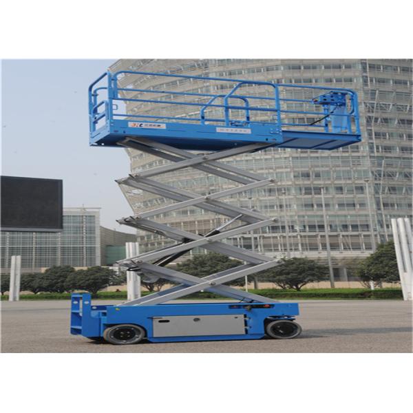 Quality Engine Powered Indoor Scissor Lift 4 Wheel Drive Self Leveling For Constuction for sale