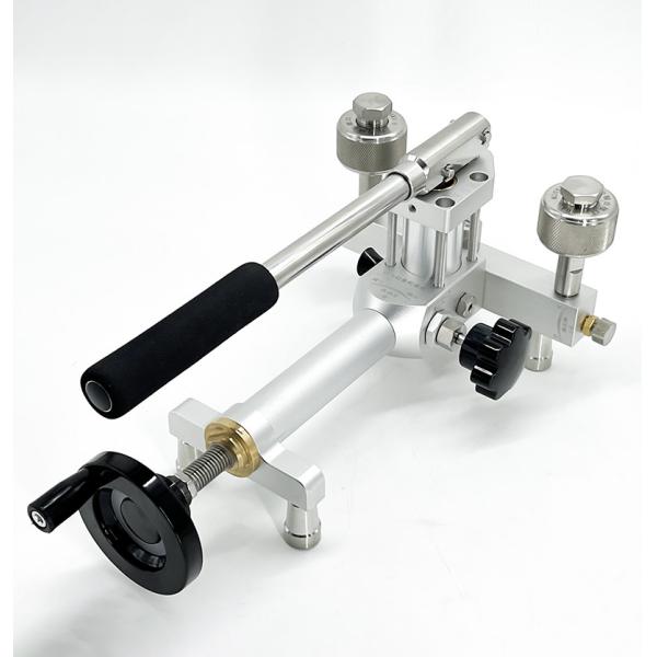 Quality 6Mpa Pneumatic Pressure Calibrator Pump Air Pressure Source Calibration Pump for sale