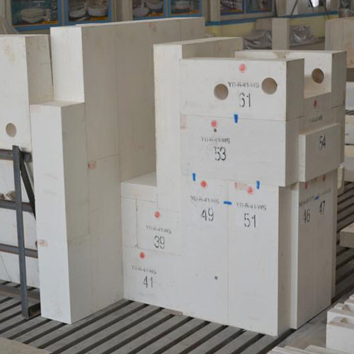 Quality Waste Gas Recycle Silica Sand 380V End Fired Furnace With Regenerator for sale