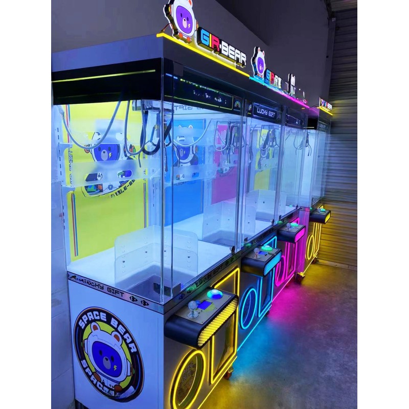 Dreamland claw crane machine interior