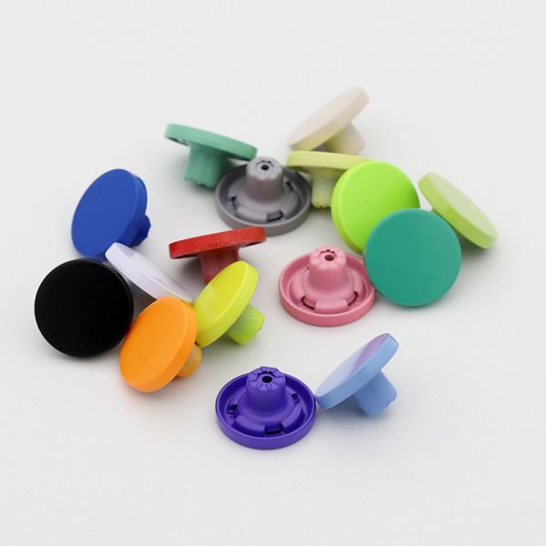 Quality Fancy Zinc Alloy Round Sewing Button Metal Brass Buttons For Clothes Decorative for sale