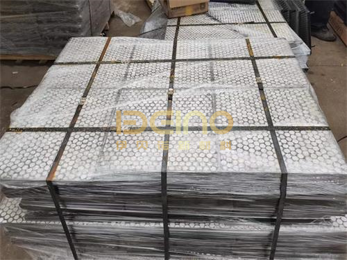 ceramic wear liner