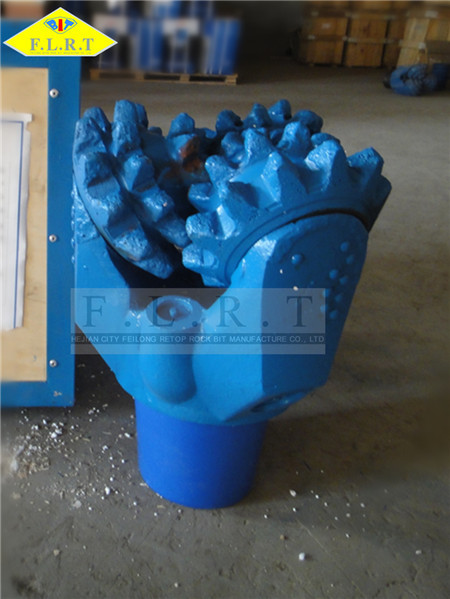 Quality IADC 435 Tricone Roller Bit Sealed Roller Bearing For Construction Equipment for sale