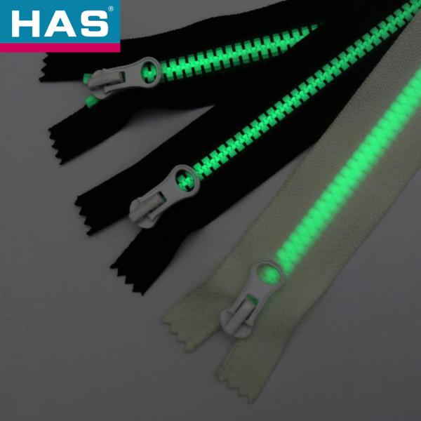 Quality Luminous Plastic Zippers Two Way Separating Jacket Zipper New Design for sale