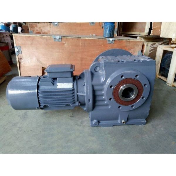 Quality 4KW Worm Spiral Bevel Helical Gear Reducer Single Multifunctional Reduction for sale