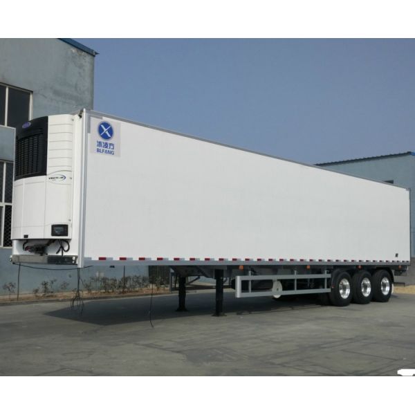 Quality Frozen Meat/Seafood/Food Vegetable Transportation Refrigerated Van Truck Trailer for sale