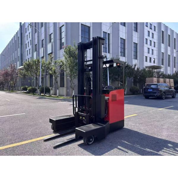Quality Lithium B attery 51.2V 400AH Four Direction Reach Forklift Truck Steaker Load Capacity 2000 Kg 2 Tons  for sale