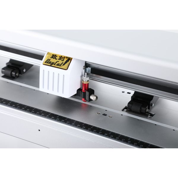 Quality Anycut 30 Inch Cutting Plotter Auto Feeding Precise Cutting Smart Compatiblity for sale