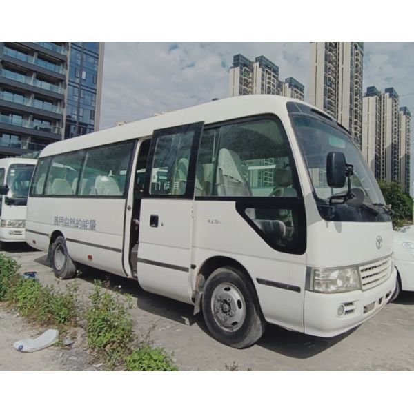 Quality Used  Bus 23seats LHD Mini Bus With Manual Transmission And Diesel Fuel Type for sale
