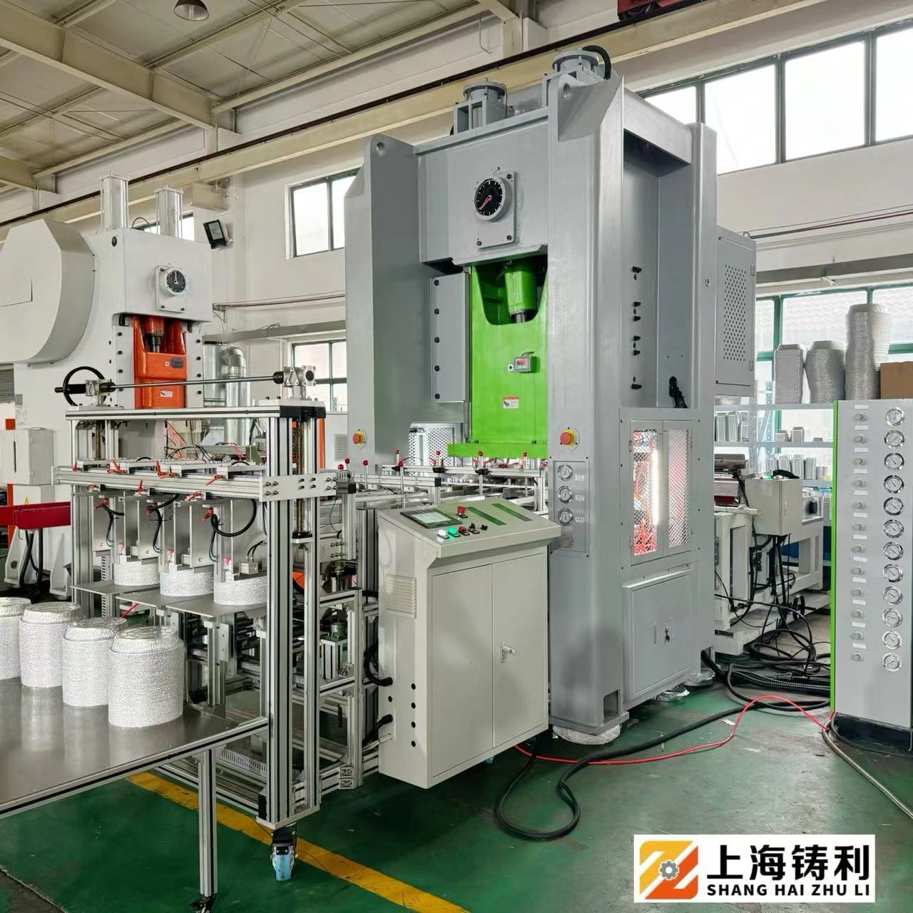 Quality Aluminum Silver foil container machine for aluminum container manufacturing with for sale