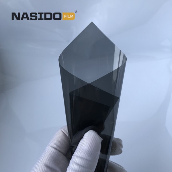 Quality Anti Heat Gray Carbon Window Tint Film Environmentally Friendly 2 mil Carbon Tint Roll for sale