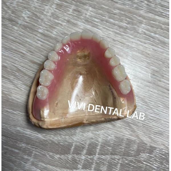Quality Removable Clear Full Acrylic Denture Retentive Natural Looking for sale