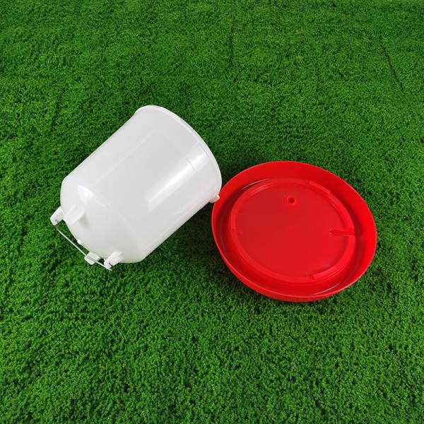 Quality Automatic Red Plastic Plastic Water Feeder Cone Shape 14L Capacity Anti Drip for sale