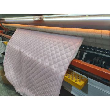 Quality 82 Inch Blanket Quilt Making Machine With Edge Cutting Device for sale