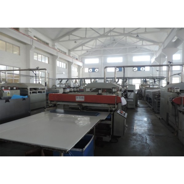 Quality 1220x2440mm Polypropylene Corrugated Plastic Sheets For Box Packaging for sale
