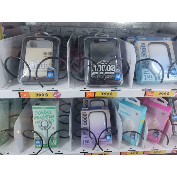 Quality Self-Service Electronics Vending Machine For Charging Cables Phone Accessories for sale