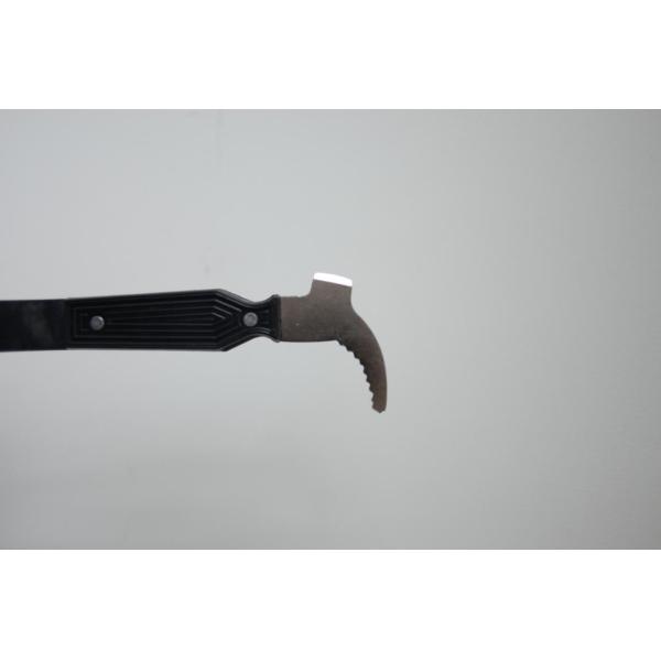 Quality Stainless Steel Hive Tool with Wooden Handle for Multifunctional Beekeeping Equipment for sale