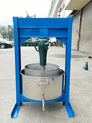 Quality Heavy duty cold press squeezer dewatering machine cassava food turmeric ginger fruit juicer juice extractor automatic for sale