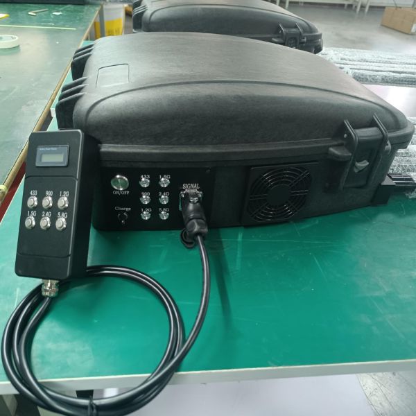 Quality 300W 350W Anti FPV Jammer Backpack 400MHz 800MHz 1.2G 2.4G 5.2G 5.8G for sale