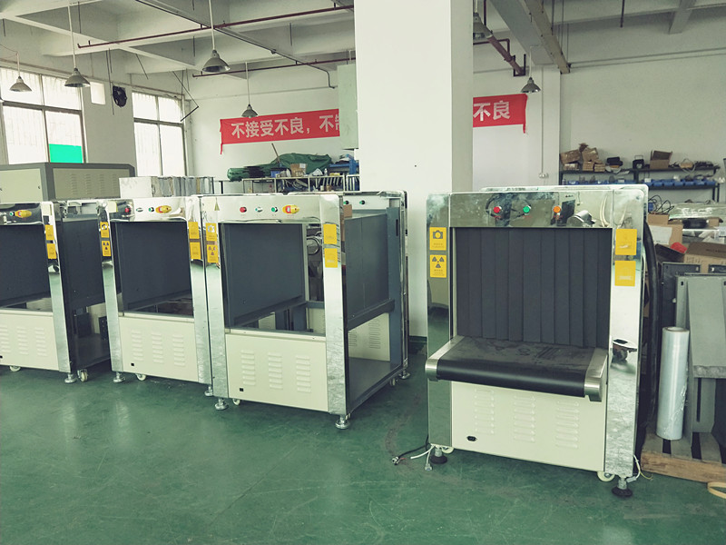 Station Security Inspection Machine 3D Metal Detector close-up view
