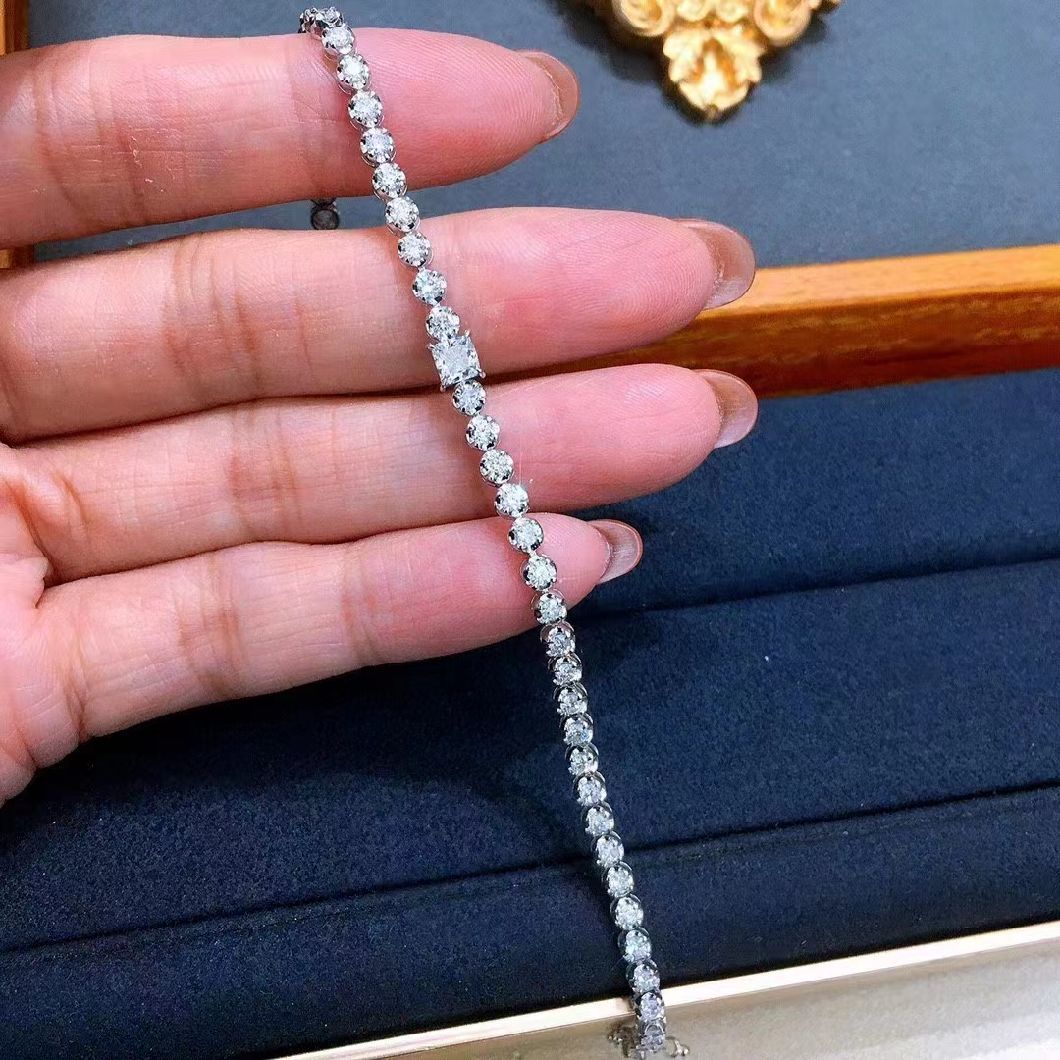 Round Shape with Princess Cut Diamond Bracelet