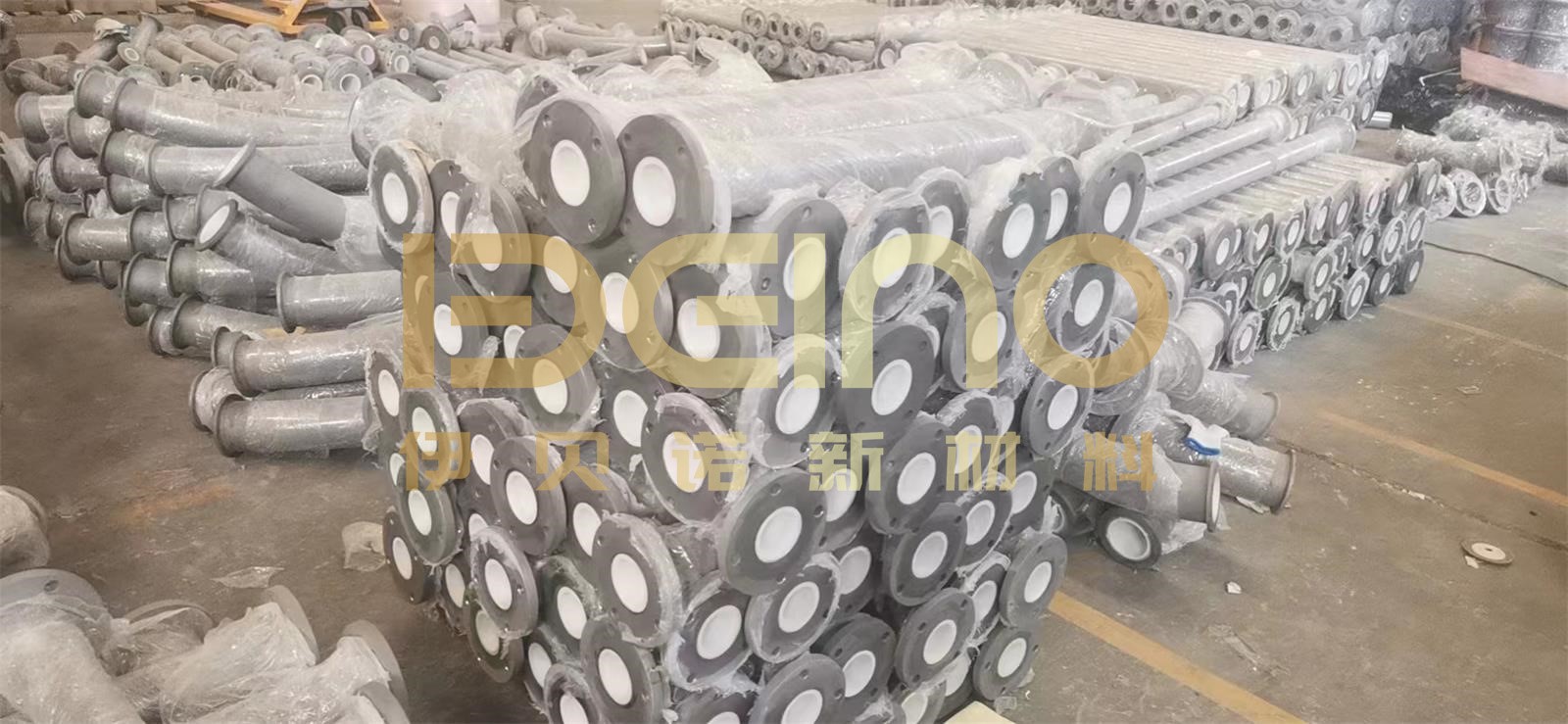 Integral formed wear-resistant ceramic steel pipe
