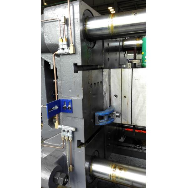 Quality 650 T Plastic Injection Moulding Machine Servo System For Crate Basket for sale