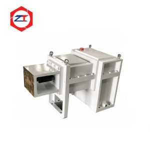 Quality Parallel Dual Screw Extruder Gearbox 500 - 600 R/Min RPM Speed Solid Structure for sale