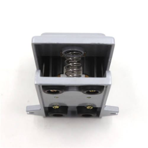 Quality 4F210 Pneumatic Momentary Foot Pedal Operated Directional Control Valve for sale