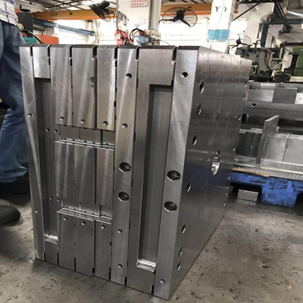 Quality P20 1.2083 Custom Made Plastic Injection Mold Base for sale