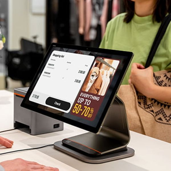 Quality User Friendly Powerful Desktop POS 15.6 Inch Display And 64Bit Octa Core for sale