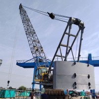 Quality 3t 40m Fixed Floating Crane Diesel Hpus Powered for sale