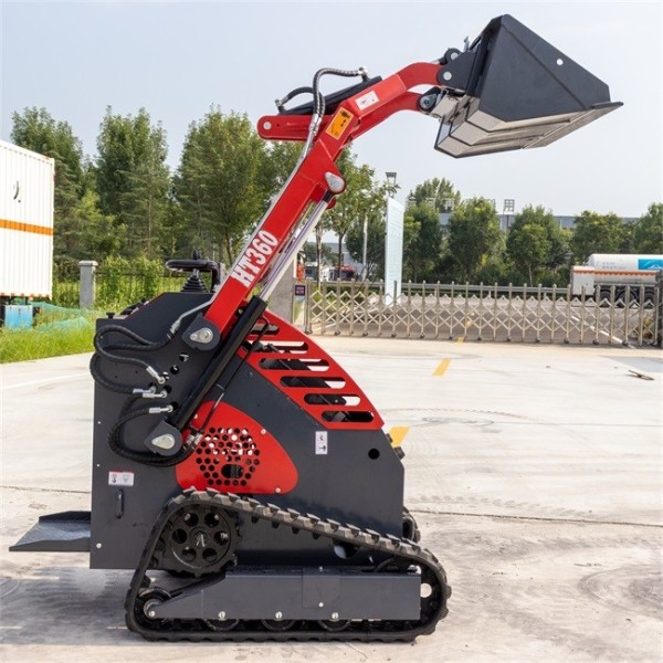 Quality Wheel Drive 13.5hp Mini Steer Loader For Farm Work for sale