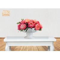China Footed Glossy White Fiberglass Flower Pots Floral Arrangement Display factory