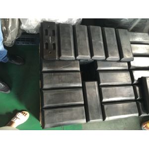 Quality Bolt On Black Hard Quality Rubber Track Pads 300-2/300-4 For Pavers for sale
