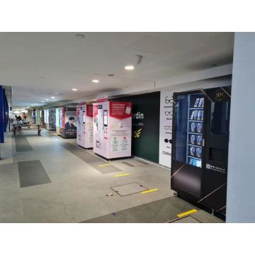 Quality Automatic Beauty Cosmetics Vending Machines LED Lighting Custom Stickers Display for sale