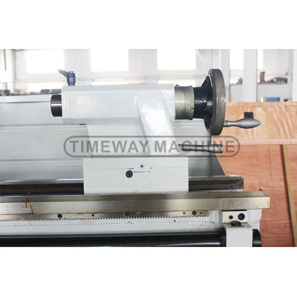 Quality Metal Turning 410mm Swing Horizontal Lathe Machine Tool at with and 0.01mm for sale