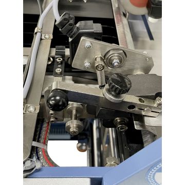 Quality Small A3 Format Sheet Cross Fold Paper Folding Machine Manual Brochure Folder for sale