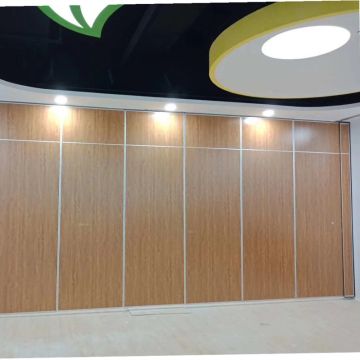 Quality Soundproof Interior Sliding Doors Folding Partition Walls Max Height 4000 MM for sale