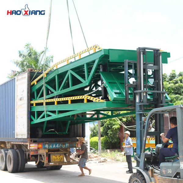 Quality 11m Mobile Dock Ramp Hydraulic Ramp For Container Unloading for sale