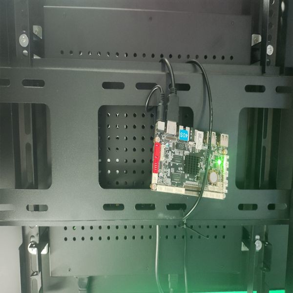 Quality 32" Optically Bonded LCD Services For KTV 2000nits for sale